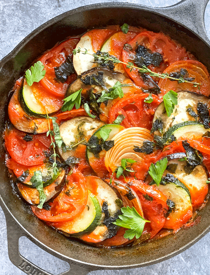 One Pan Vegetable Ratatouille | GIRLS WHO EAT